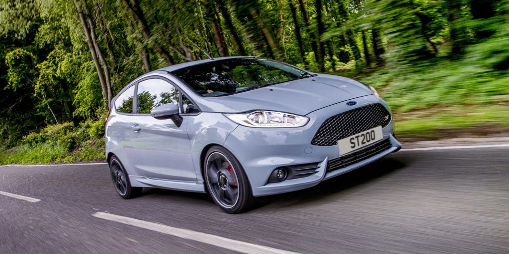 Malá auta jsou stále dražší, lidé chtějí výbavu z velkých aut! | AutoŽivě