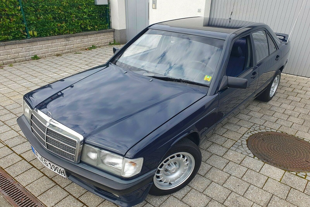 Tento starý Mercedes najel přes 600 tisíc kilometrů | AutoŽivě.cz