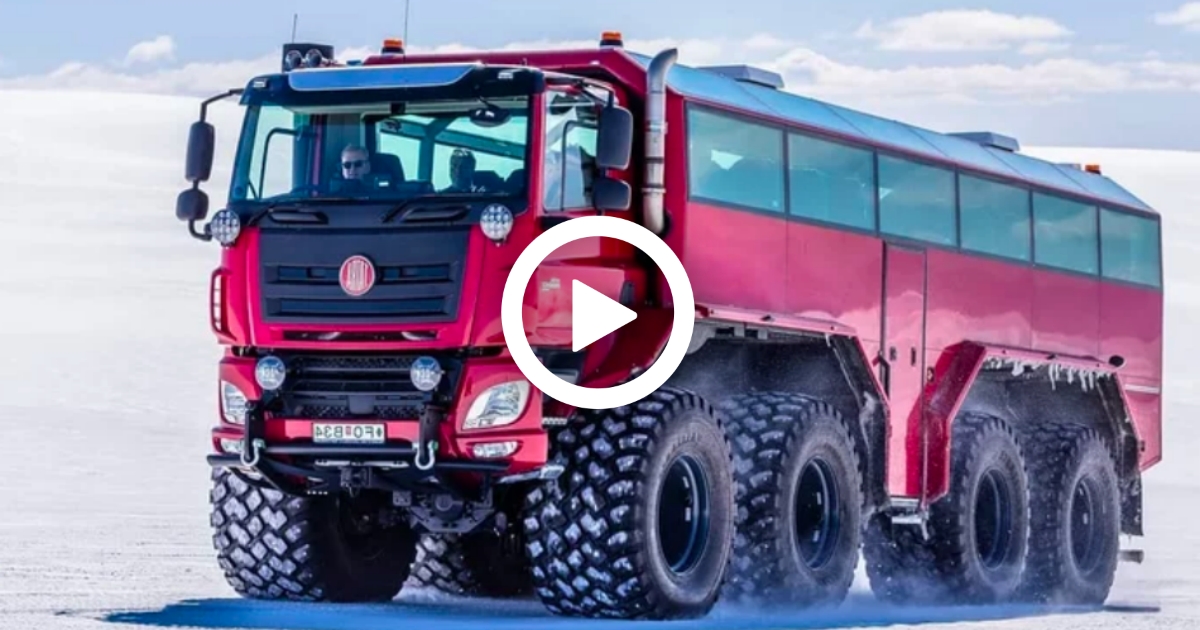 Na Islandu přestavěli Tatru na turistický autobus | AutoŽivě.cz