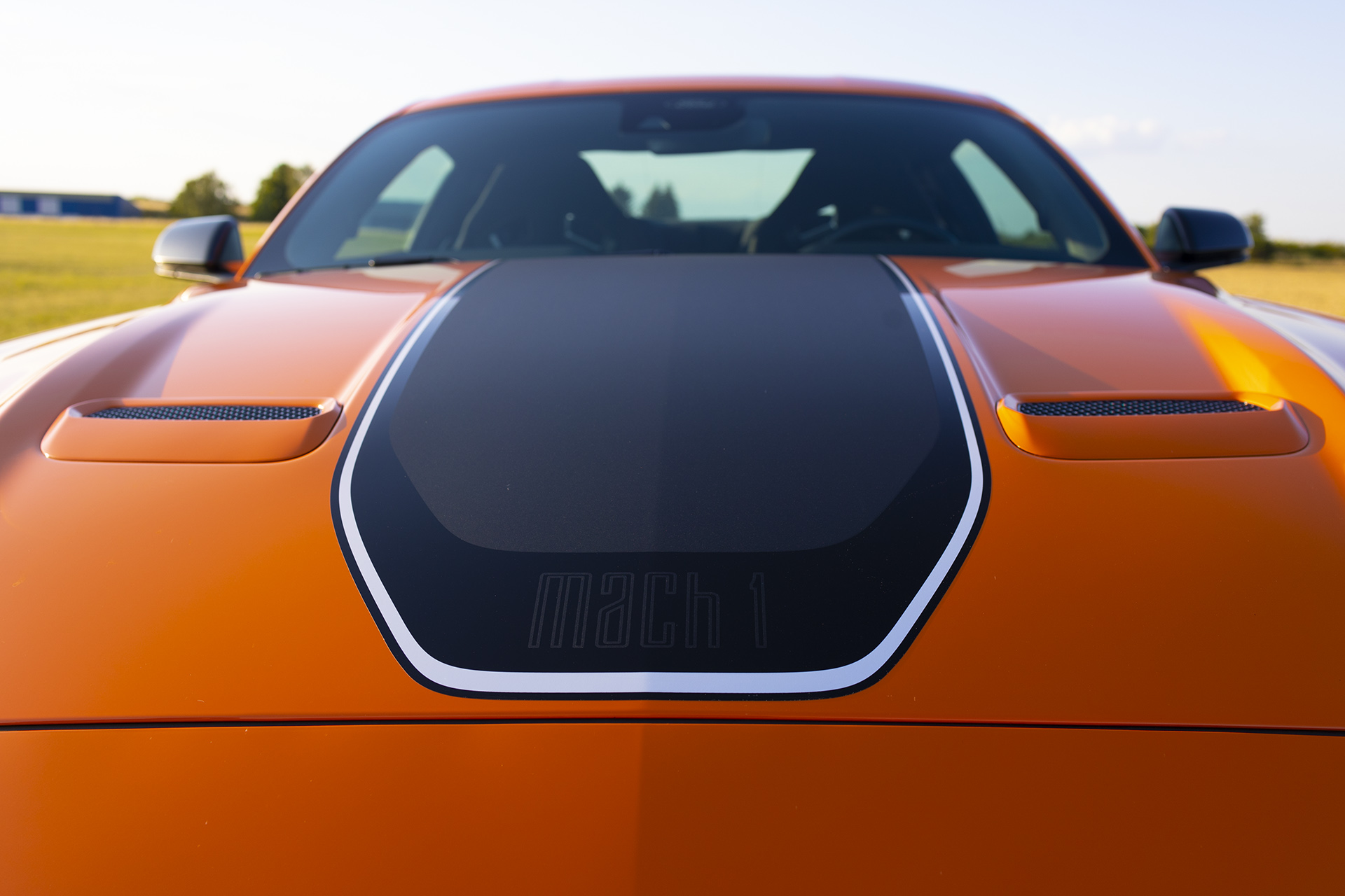 Test Ford Mustang Mach 1: Umí více než jen bourat do lidí