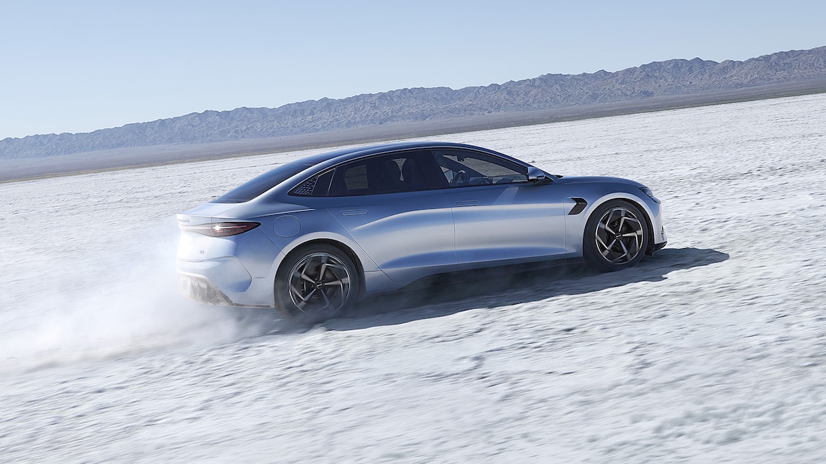 Číňané se k EU autům obrací zády. Vědí něco, o čem nemáme ani páru