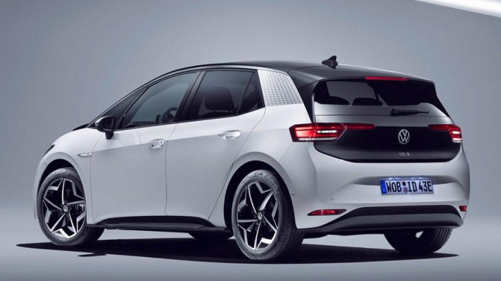 VW ruší výrobu elektromobilů. Katastrofa v automobilovém průmyslu přišla